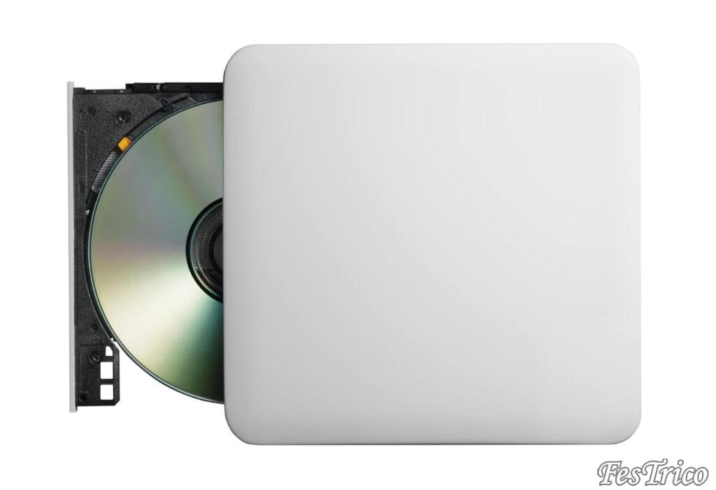 Uコネクト搭載車のディスプレイで動画を再生！【CODETECH CAM】 - FesTrico